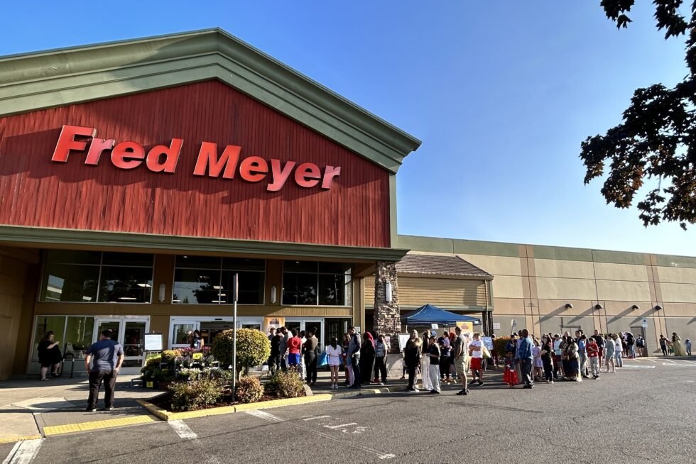 Izzy's Kids "Shop With A Cop" - Sunshine Division